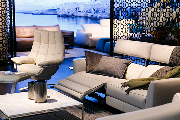 ショールームガイド | NATUZZI ITALIA | インテリアヴィレッジ ショールームガイド | NATUZZI ITALIA | インテリアヴィレッジ